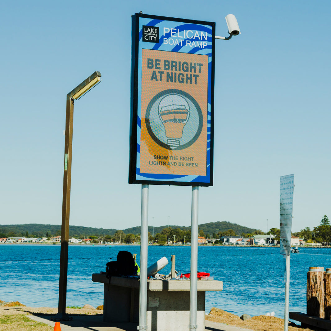 LED Road Signs: Warning, Speed & Radar Signs | HIVIS